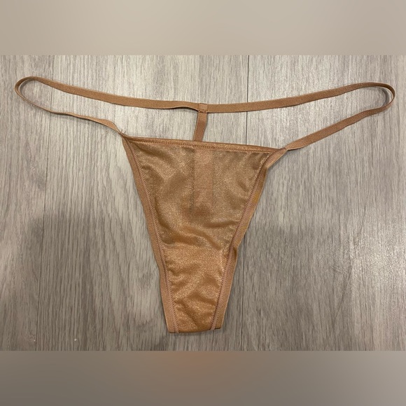 SKIMS | Intimates & Sleepwear | Kim Kardashian Skims Sienna Fits ...